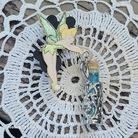 Disney | Jewelry | Disney Tinker Bell Brooch With Glittering Green And ...